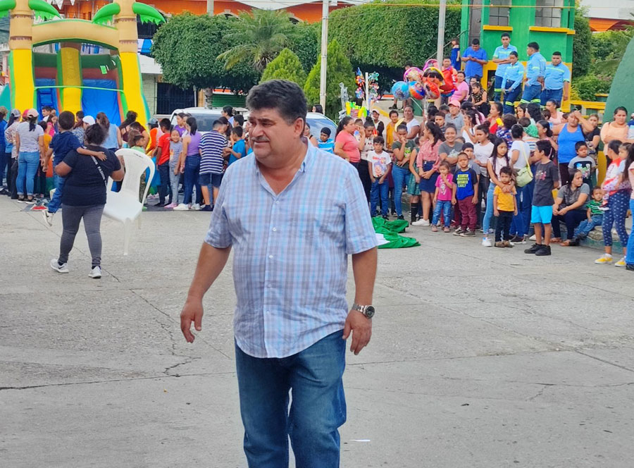 Izada de la Bandera Nacional – Municipalidad de Sansare